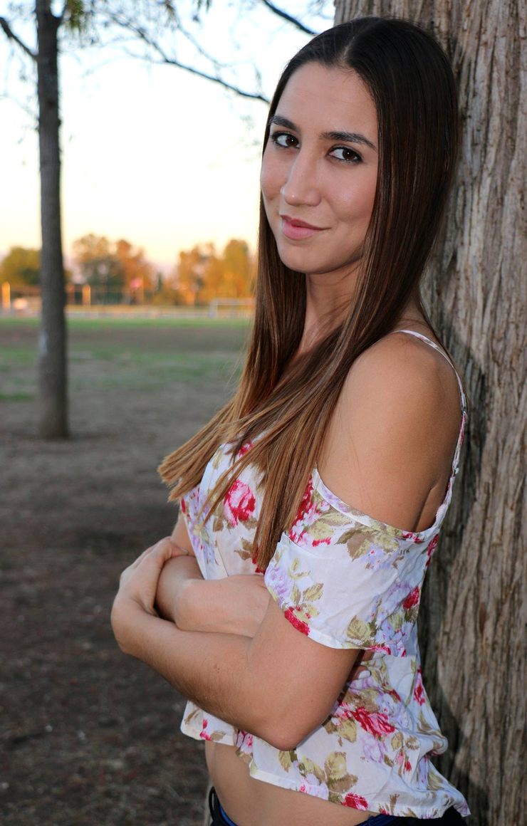 Picture of Ashley Undercuffler