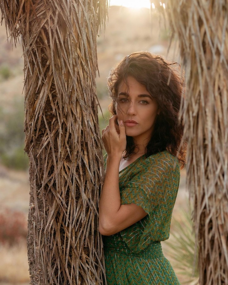 Picture of Jade Tailor