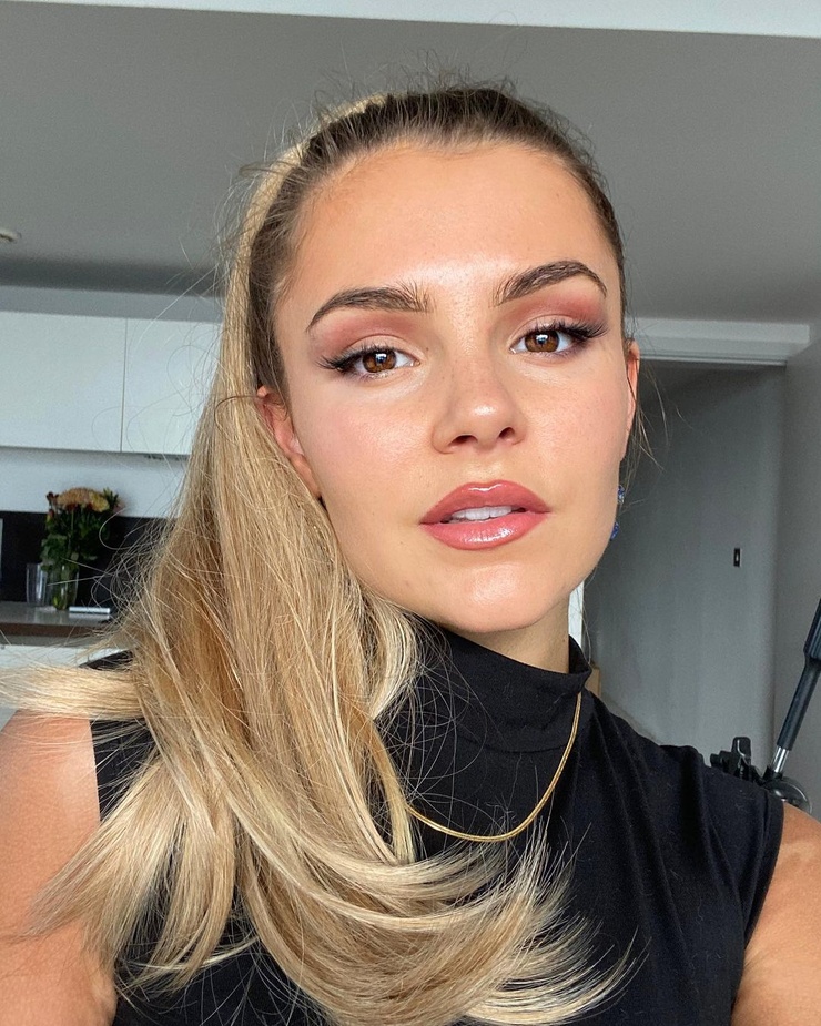 Picture of Kate Taylor