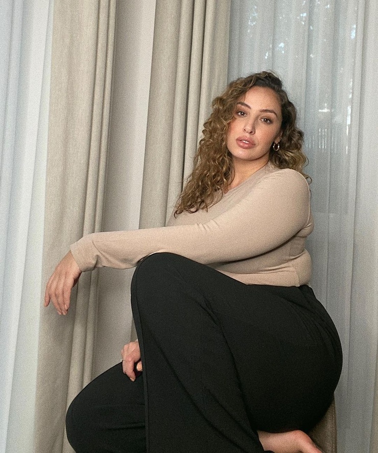 Picture of Jada Sezer