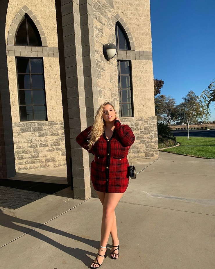 Picture of Lauren Sangster