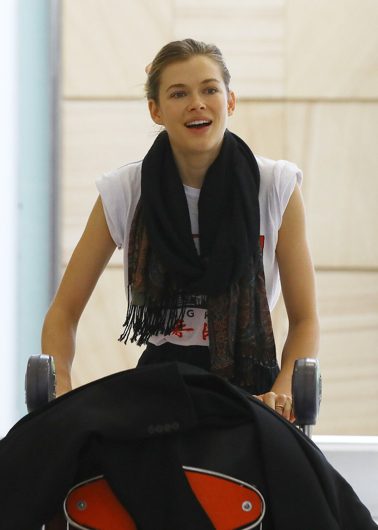 Picture of Victoria Lee