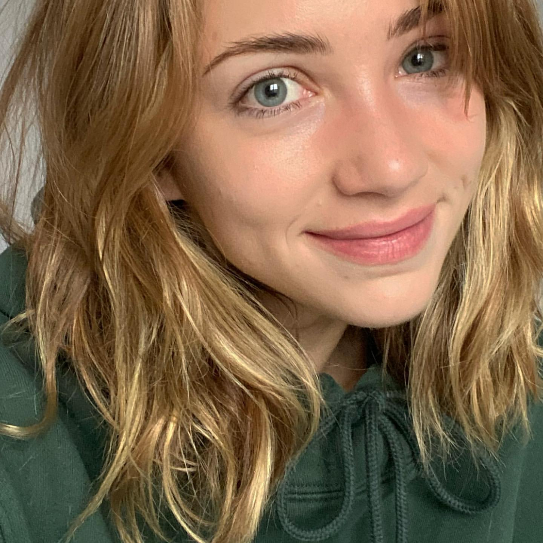 Picture of Emily Rudd