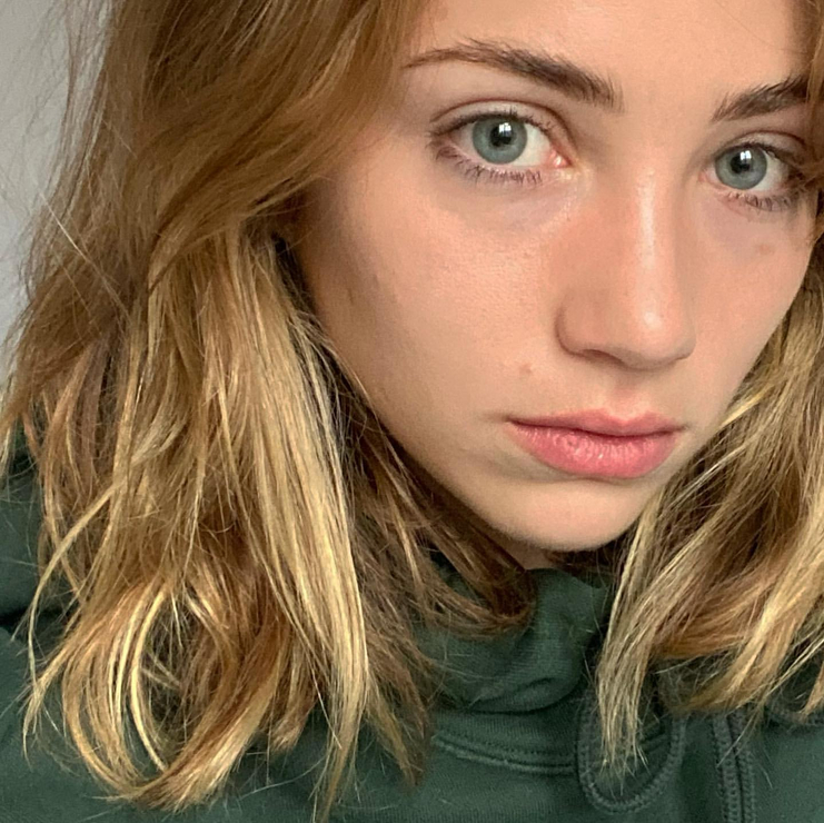 Picture of Emily Rudd