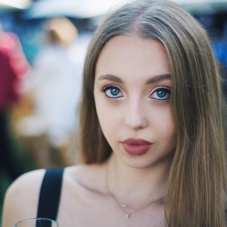 Picture of Lily Rosenthal