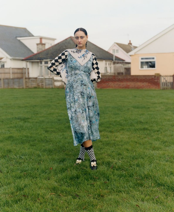 Jess Maybury picture