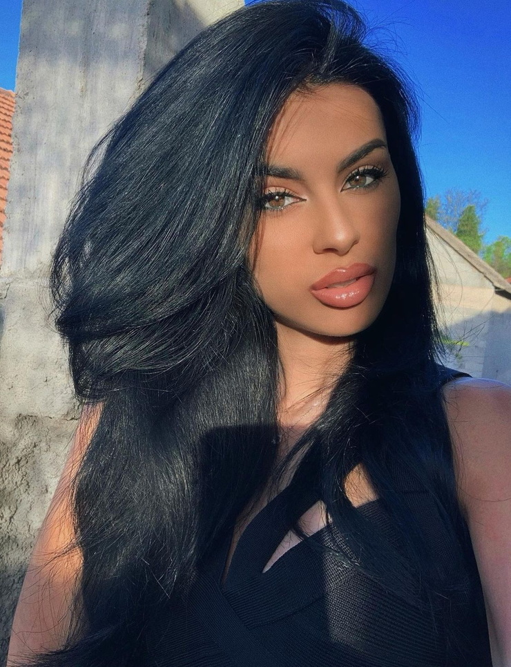 Picture of Andela Simac