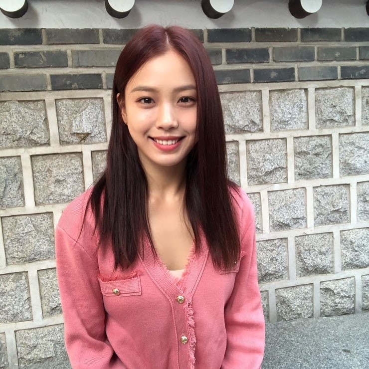 Picture of Go Min-Si