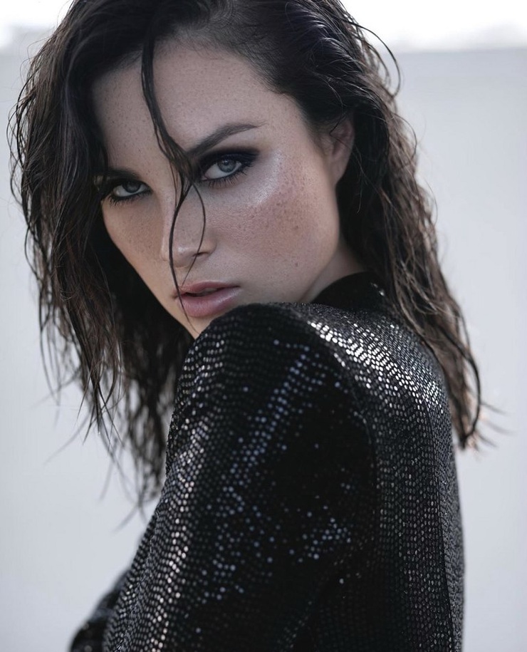 Nicole Castillo image