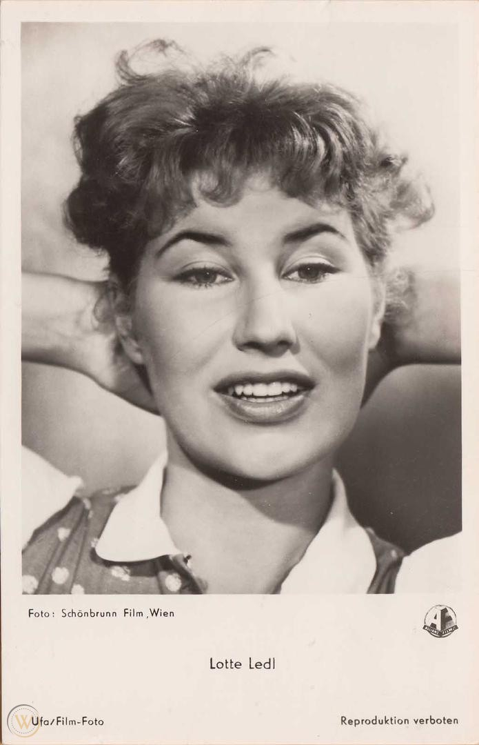 Picture of Lotte Ledl