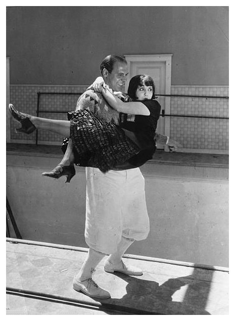 Ralph Graves, Thelma Hill