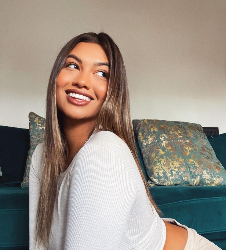 Picture of Ruby Wong model