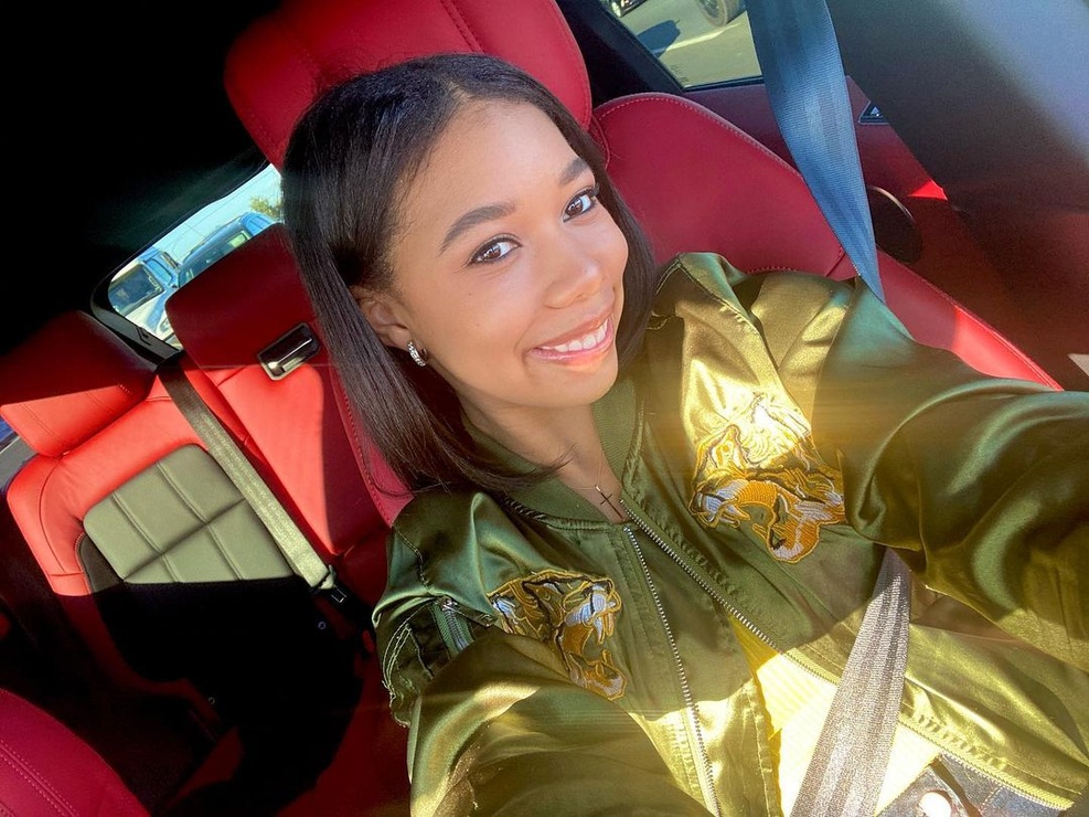 Picture of Kyla Drew Simmons