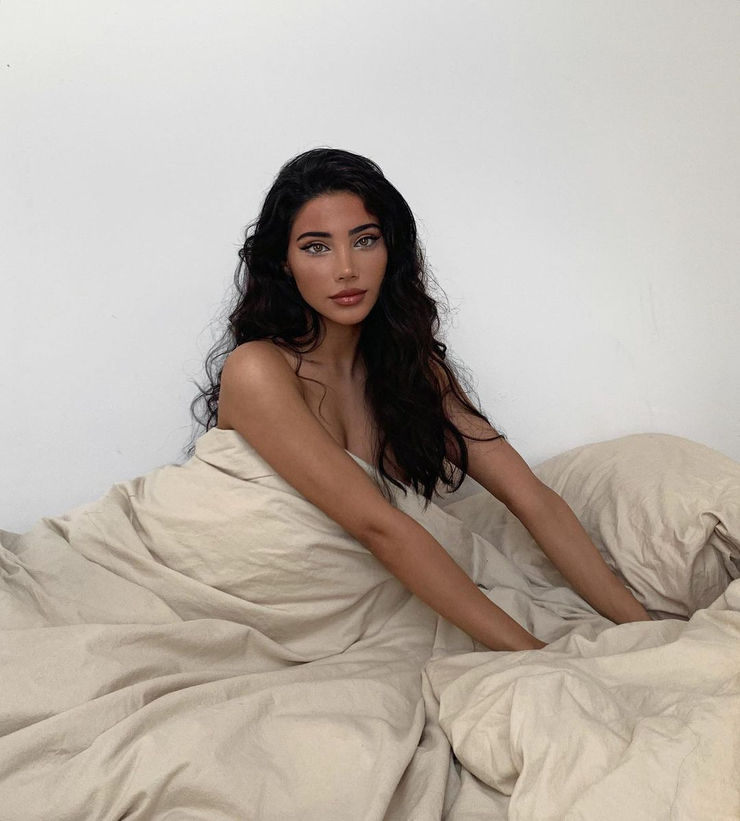 Picture of Negin Ghalavand