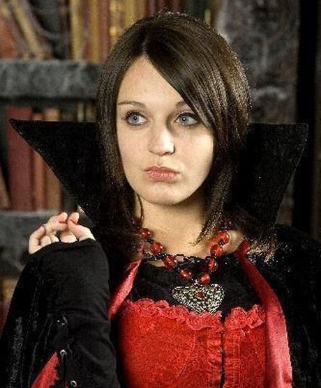 Picture of Clare Thomas