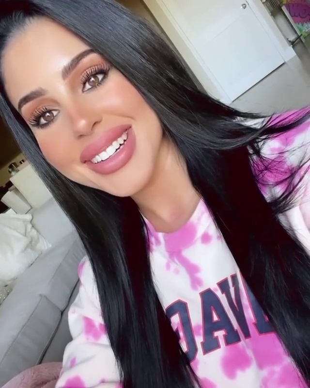 Stephanie Acevedo picture