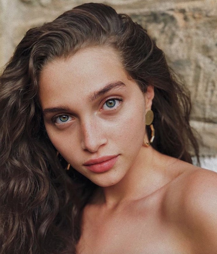 Picture of Talia Wallis