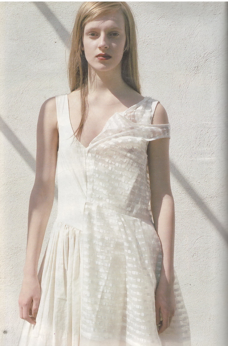 DS France July 2002,Scan by Sanja (Bellazon)