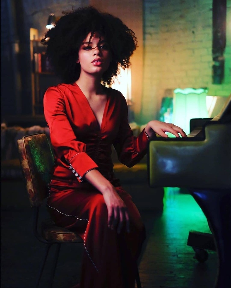 Picture of Paris Moss