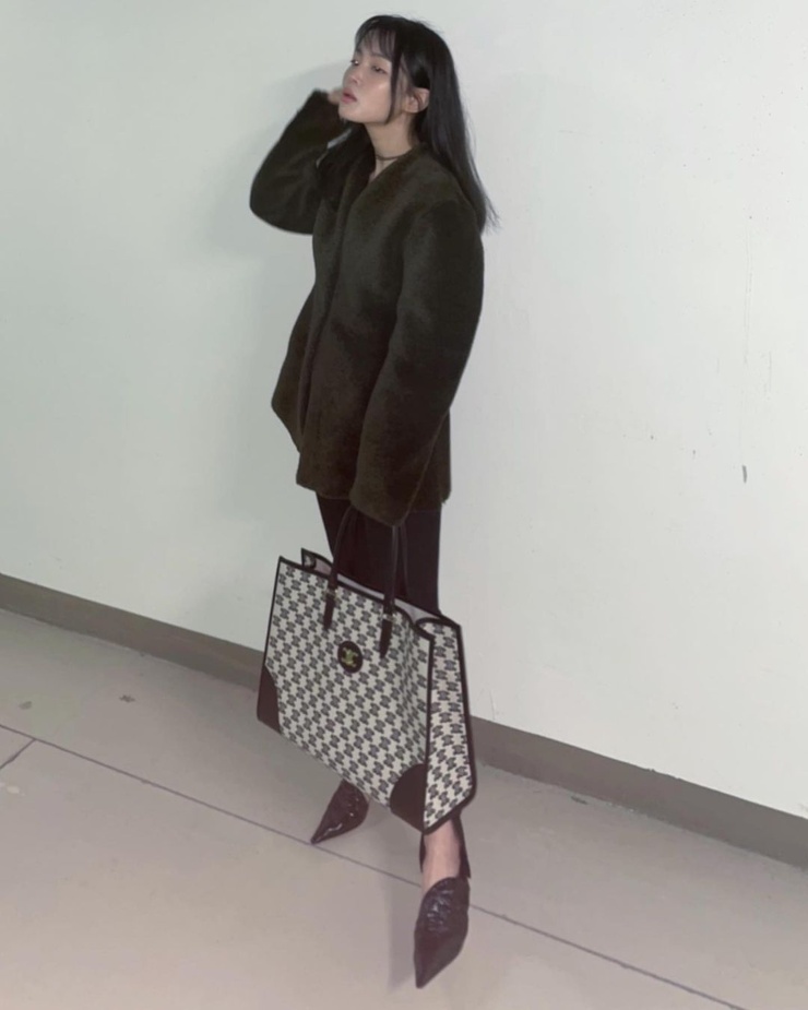 Picture of Lee Ha Yi