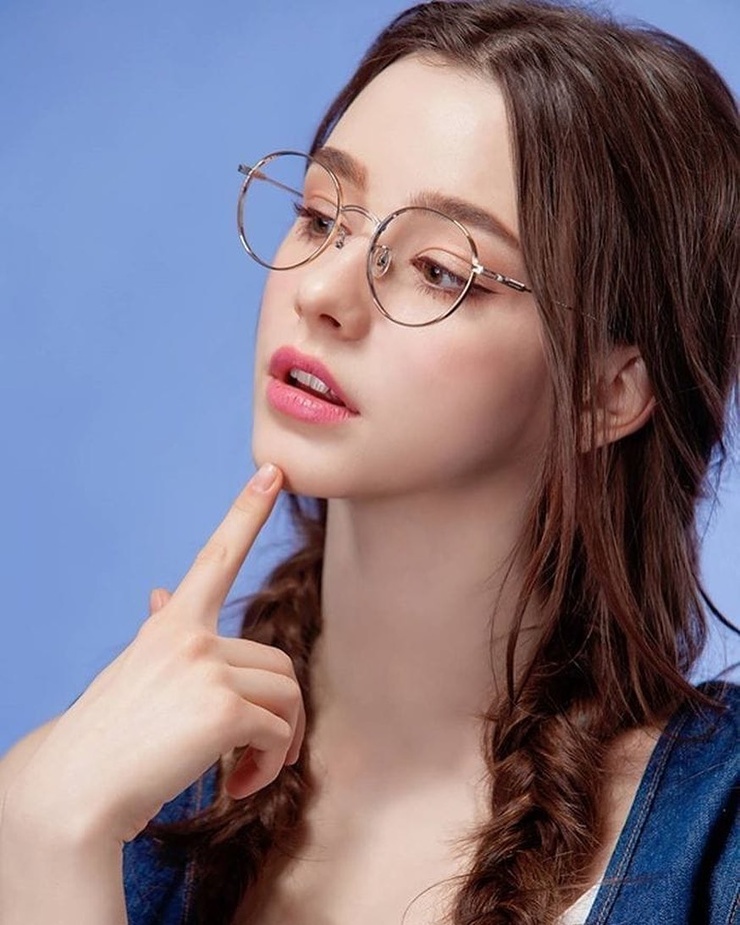 Picture of Angelina Romashka