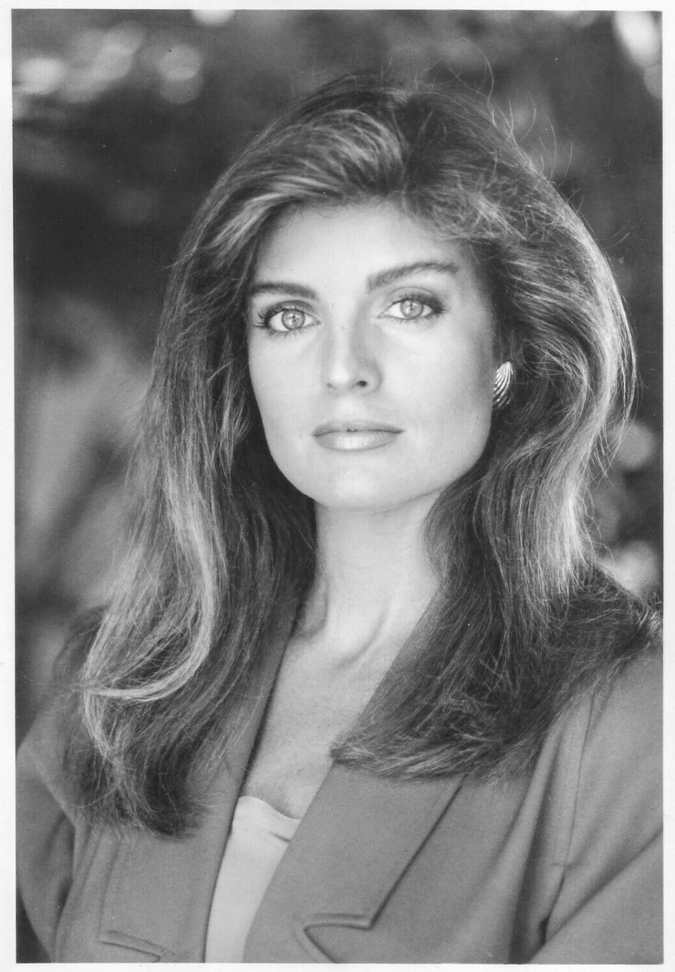 Tracy Scoggins