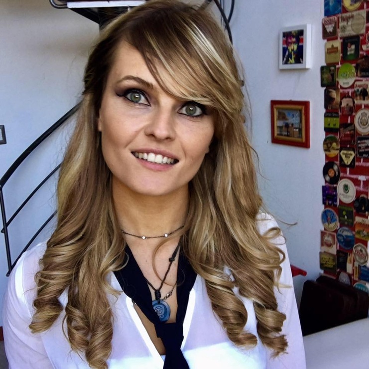 Picture of Gloria Alvarez