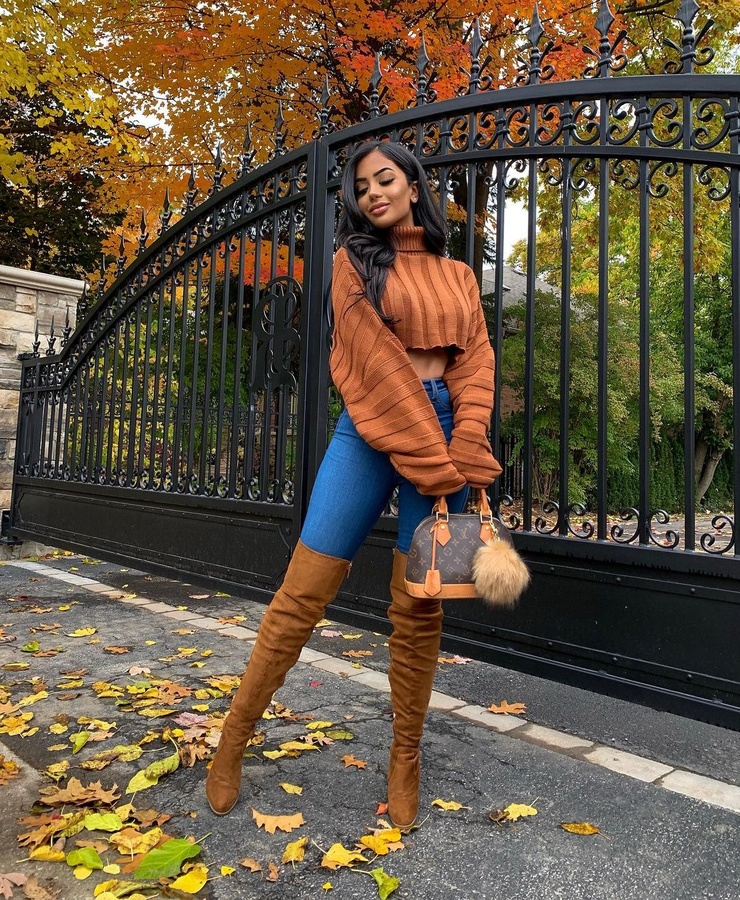 Picture of Aneeqa Farid