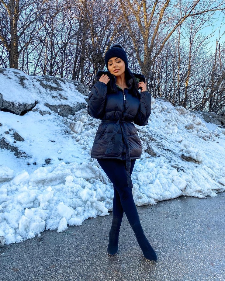 Picture of Aneeqa Farid