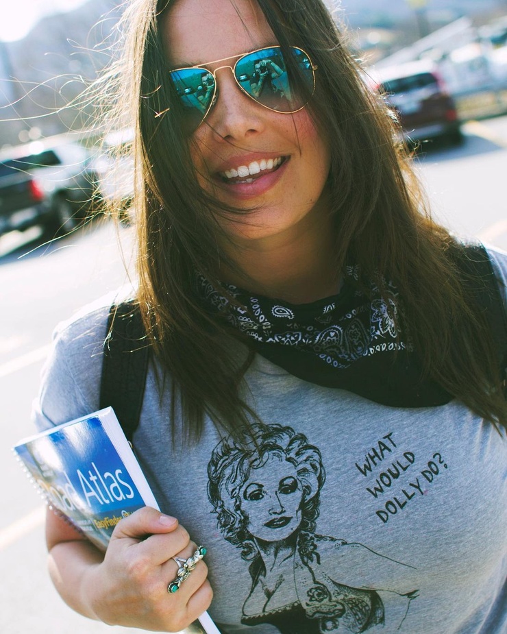 Picture of Candice Huffine