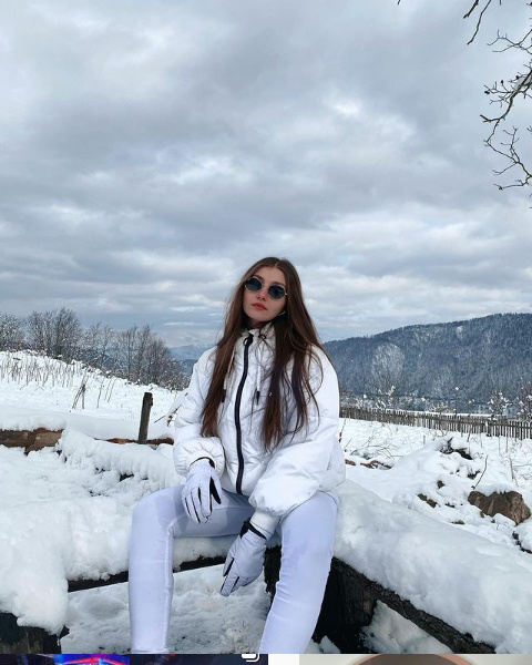 Ilayda Akdogan picture