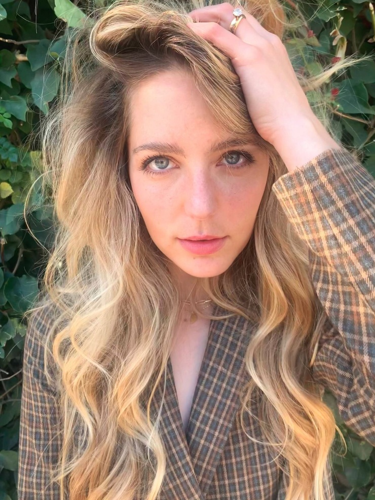 Jessica Rothe picture