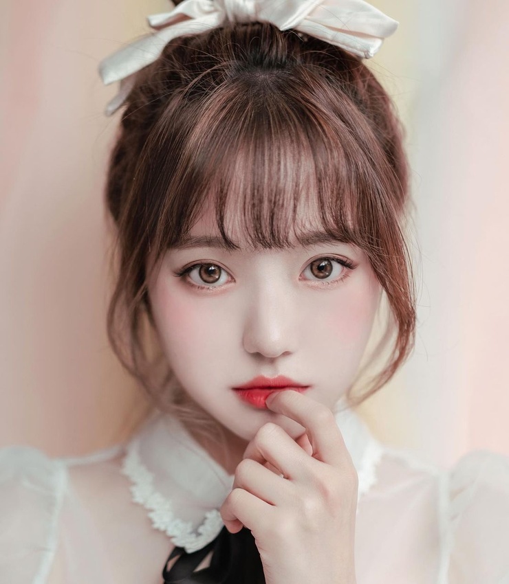 Picture of Jung Yoon