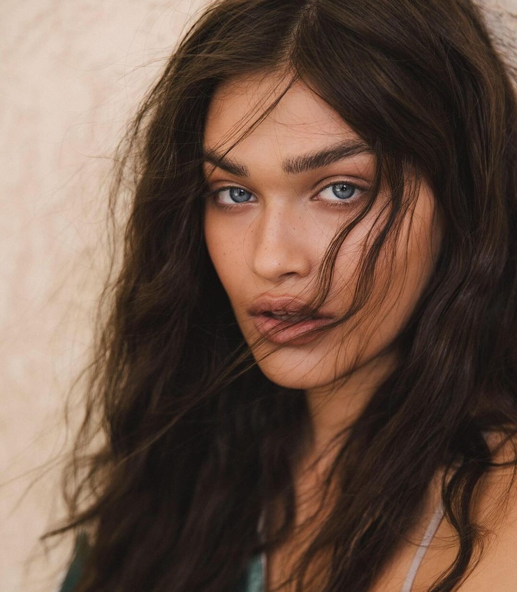 Picture of romi frenkel