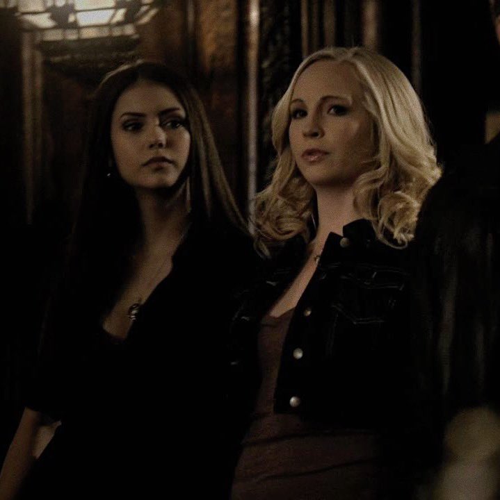 Picture of Nina Dobrev