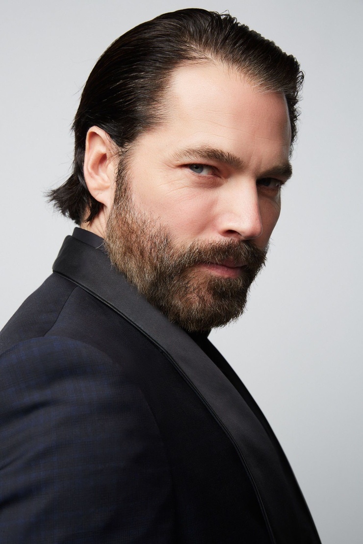 Picture of Tim Rozon