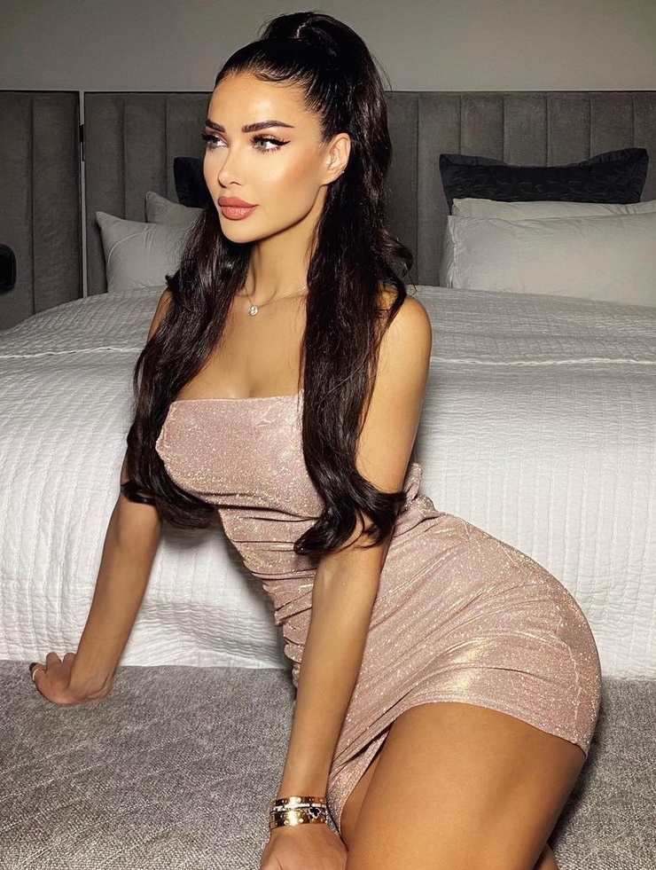 Picture of Mariam Rod