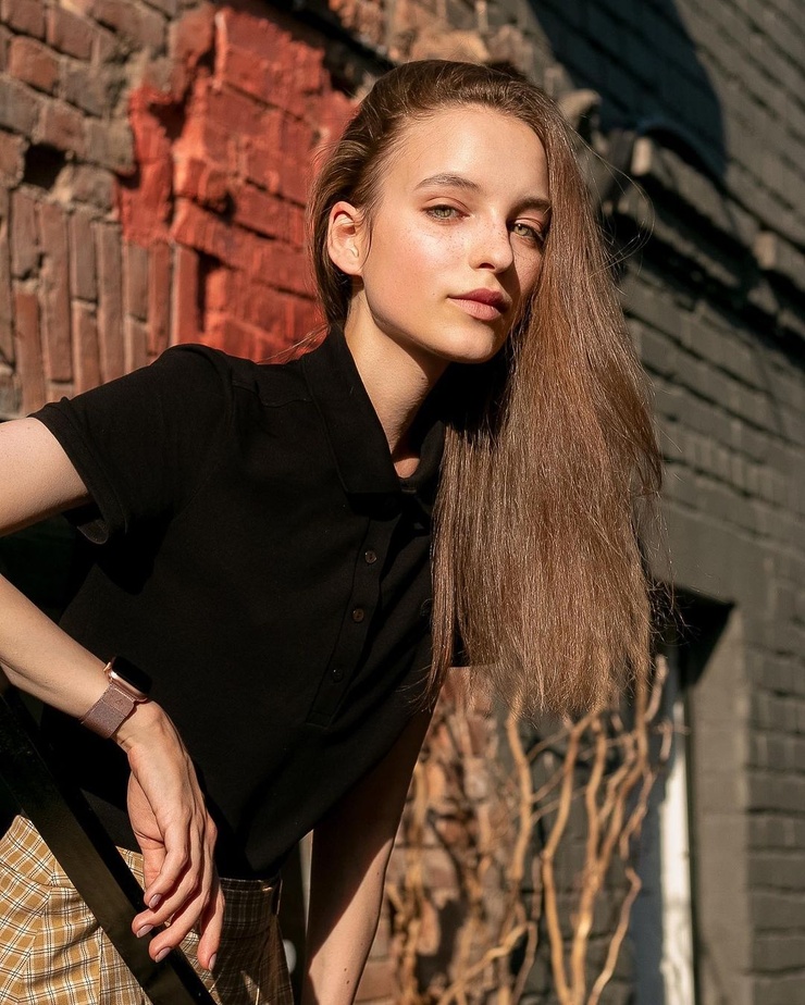 Picture of LERA QWEEN