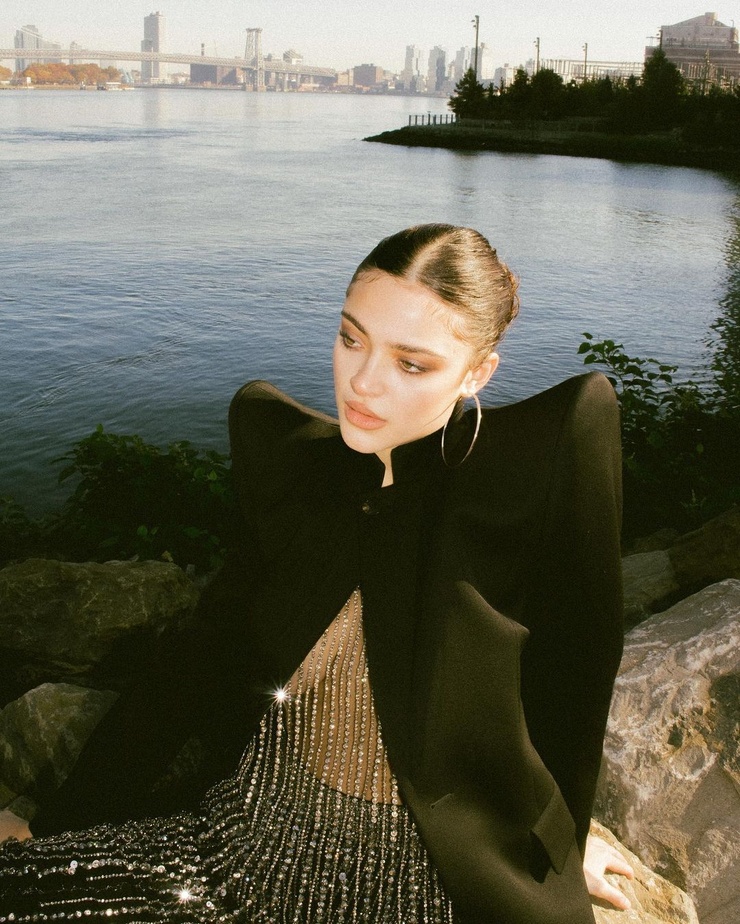 Picture of Luna Blaise