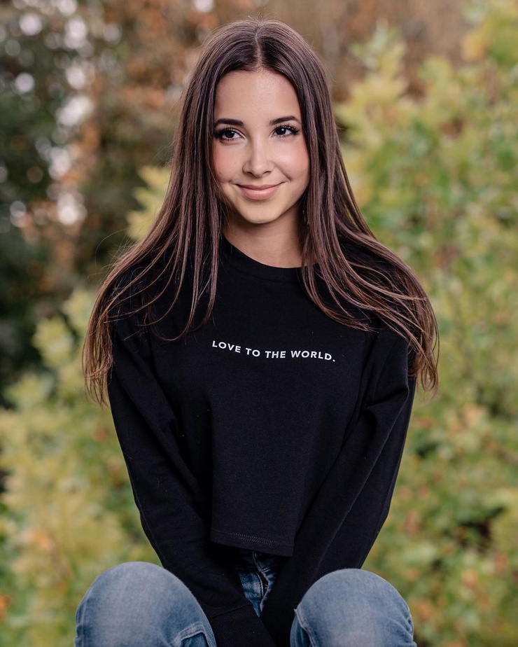 Picture of Lara Kimpel