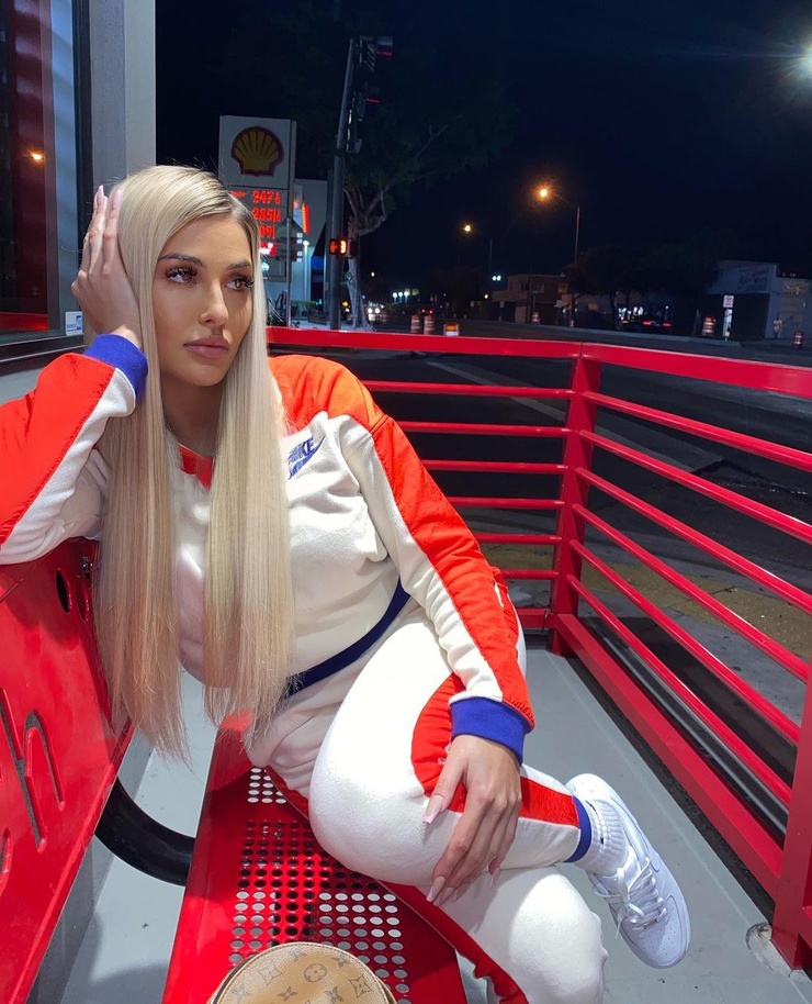 Picture of Renèe Estella