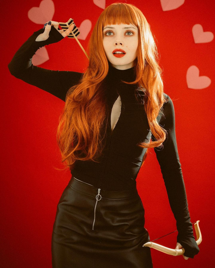 Picture of Alina Lee