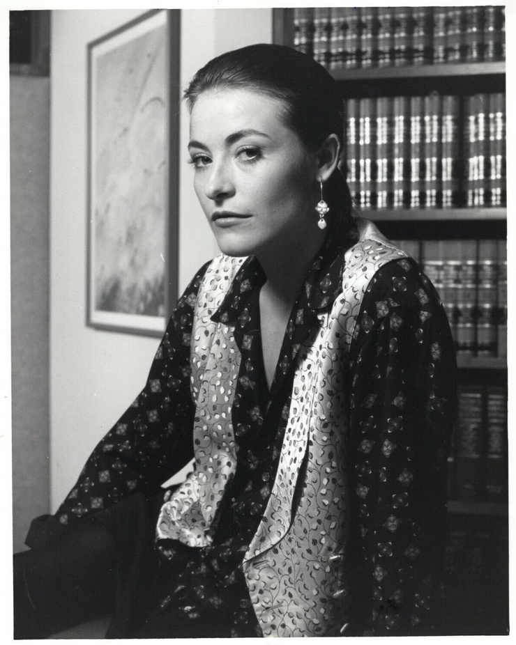 Amanda Donohoe