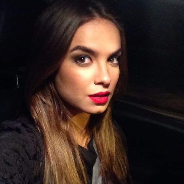 Lua Blanco picture