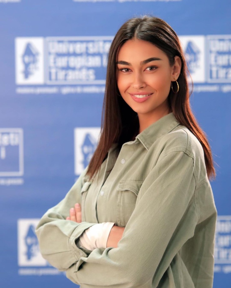 Image of Adrola Dushi