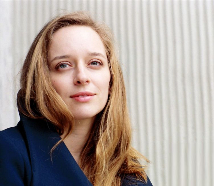 Alina Herbing