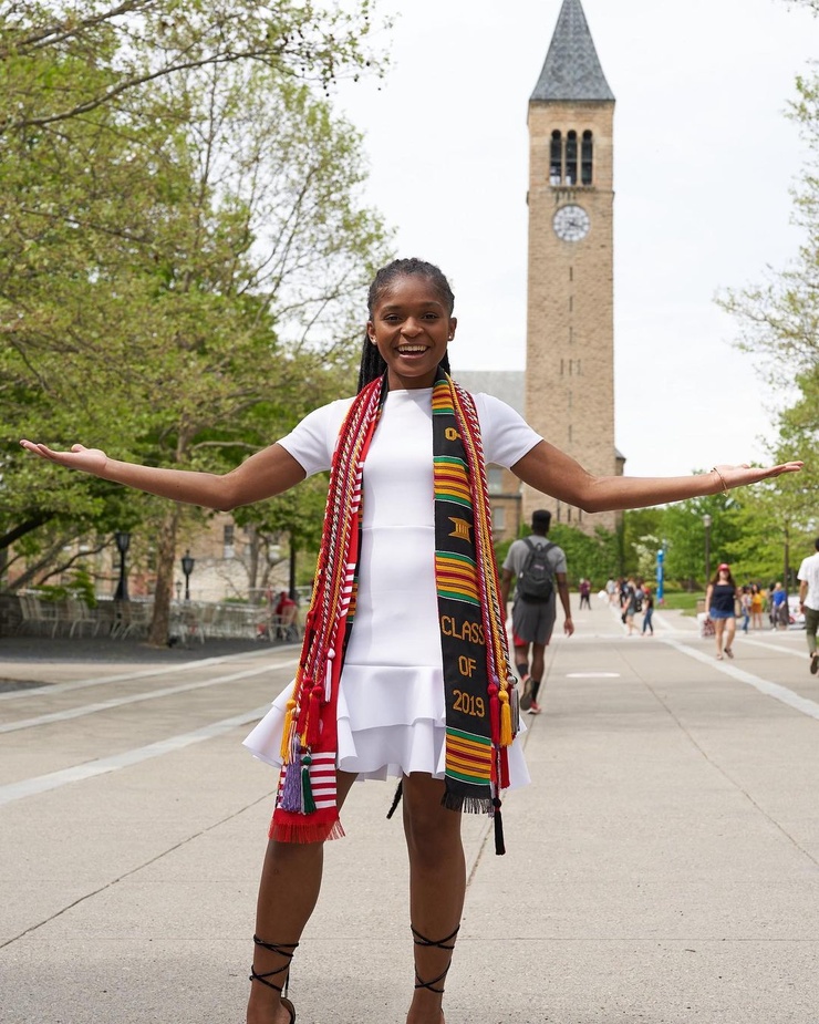 Picture of Dominique Thorne