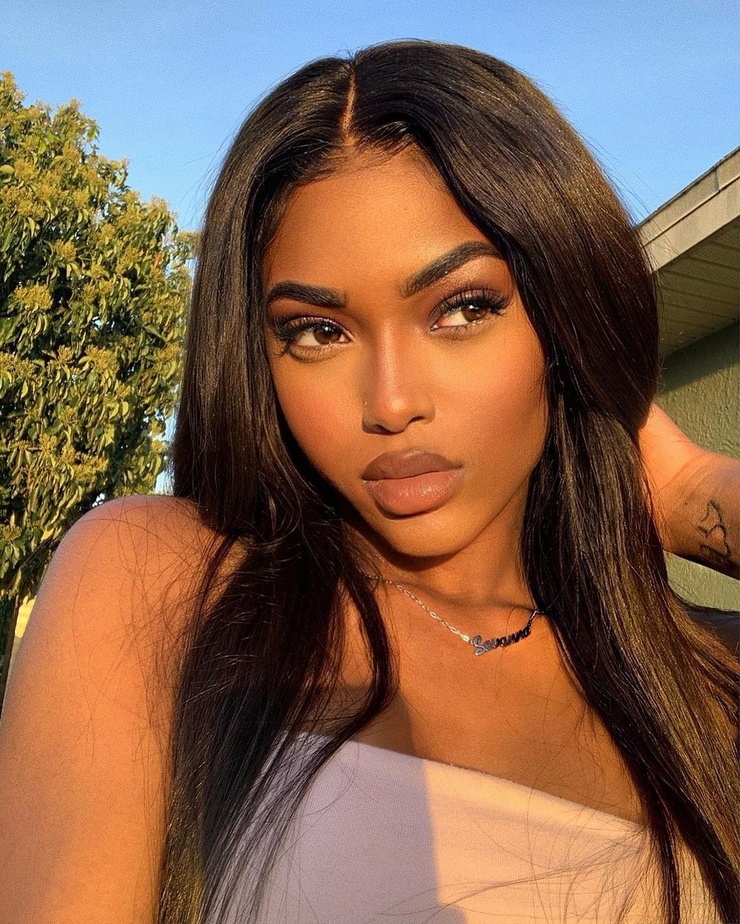 Savanna Tomlinson image