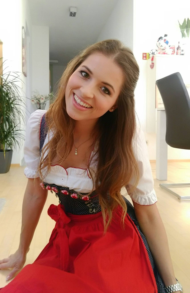 Kristina Inhof picture