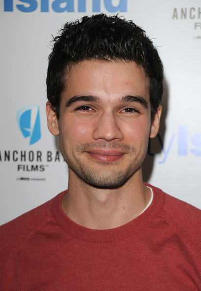 Picture of Steven Strait